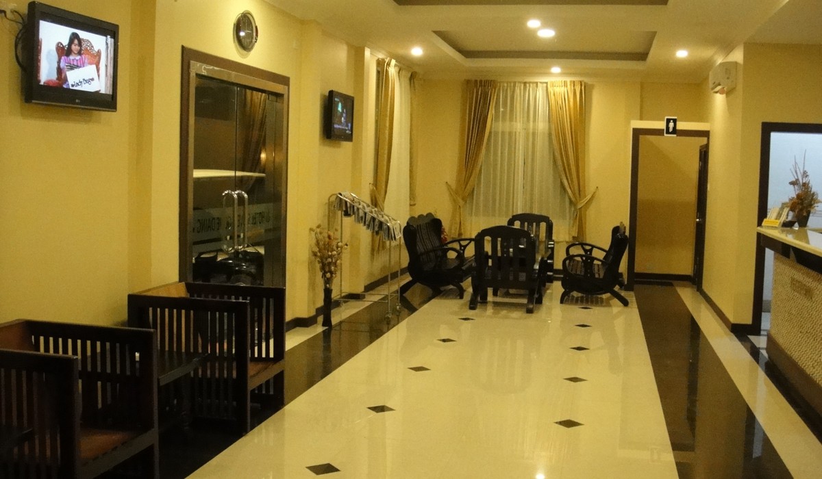 Deluxe Duet Room at Hotel Shwe Gone Daing in Nay Pyi Taw Myanmar